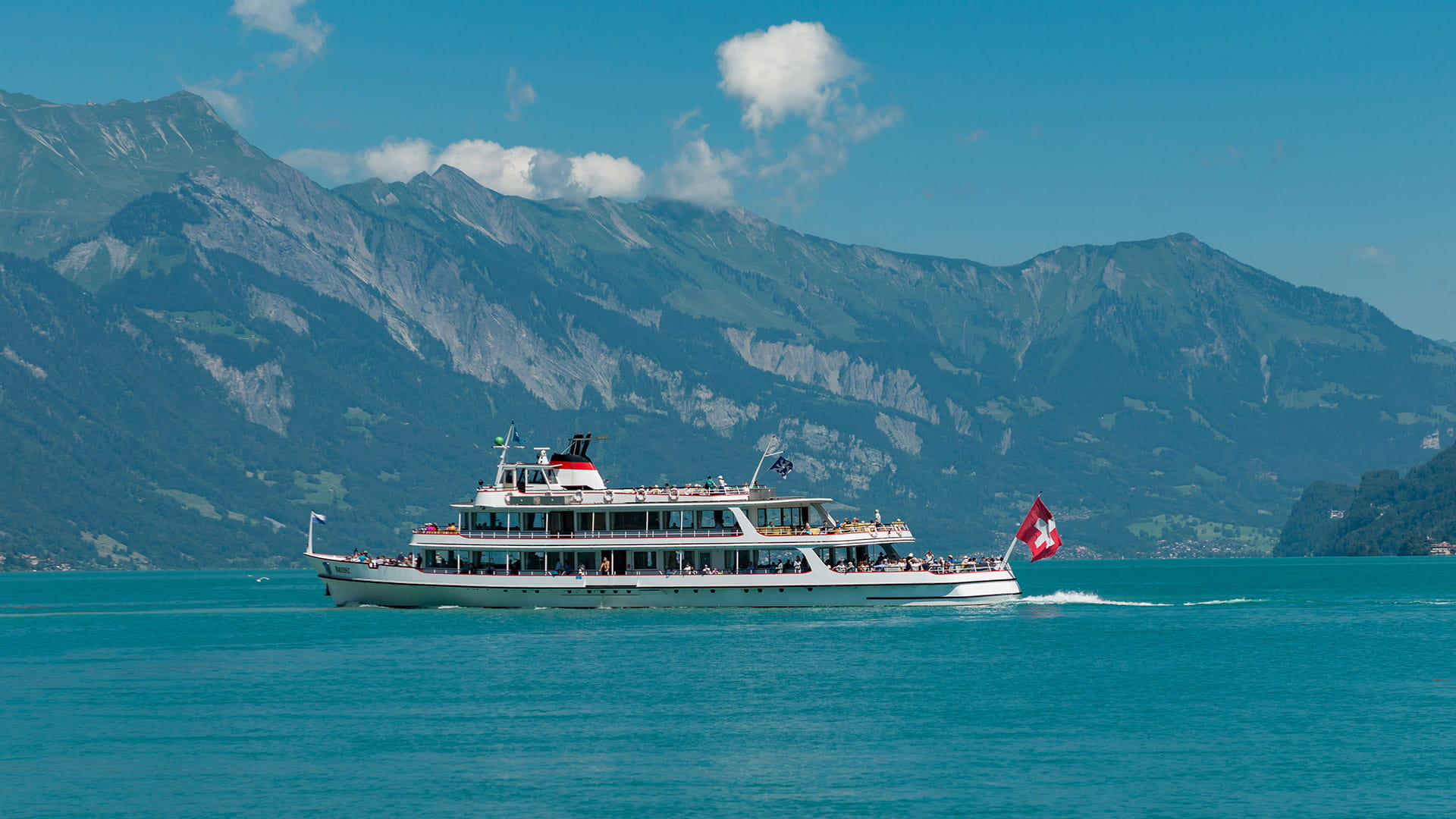 Motor vessel Brienz − Boat Charter Lake Brienz – BLS AG