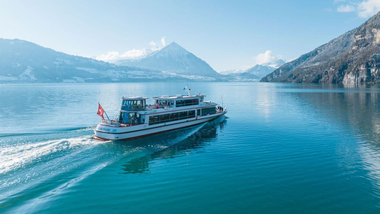 Schifffahrt Brienzersee - Ausflüge mit dem Zug