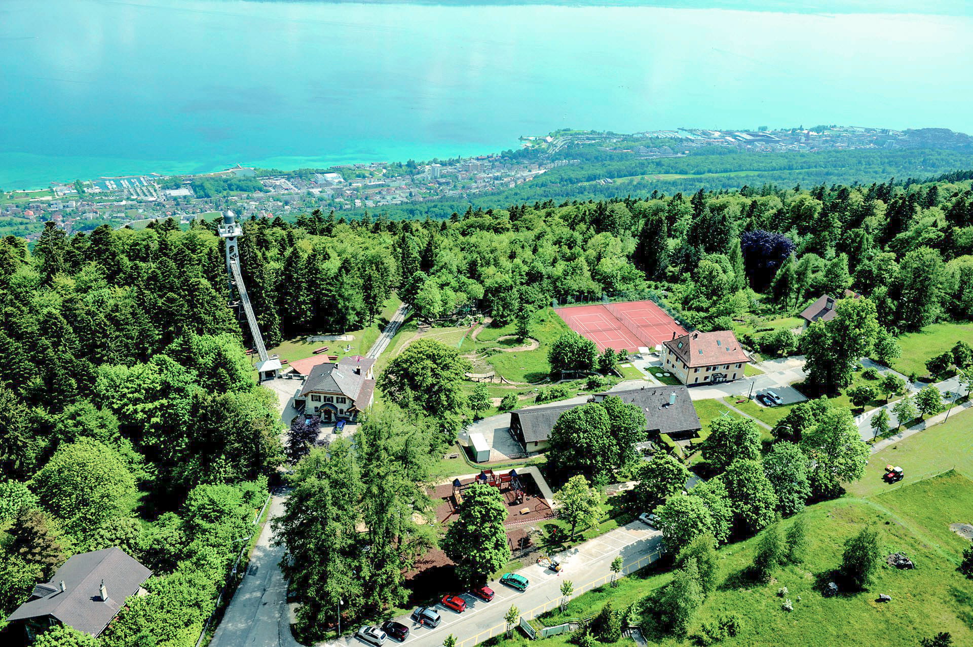 Le Chaumont: la montagne emblématique de Neuchâtel - Excursions