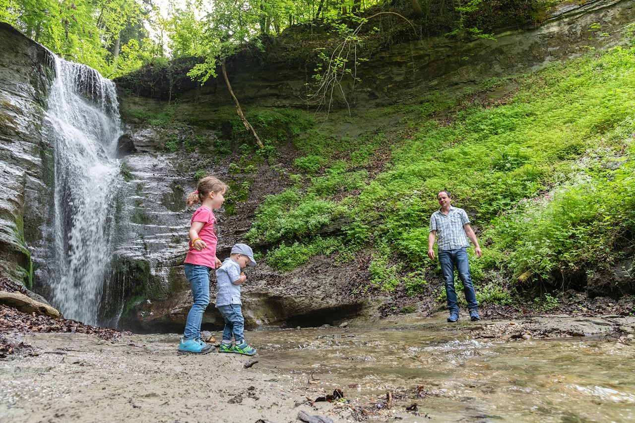 Abenteuerweg Mutzbachfall - Ausflüge mit Bahn und Bus