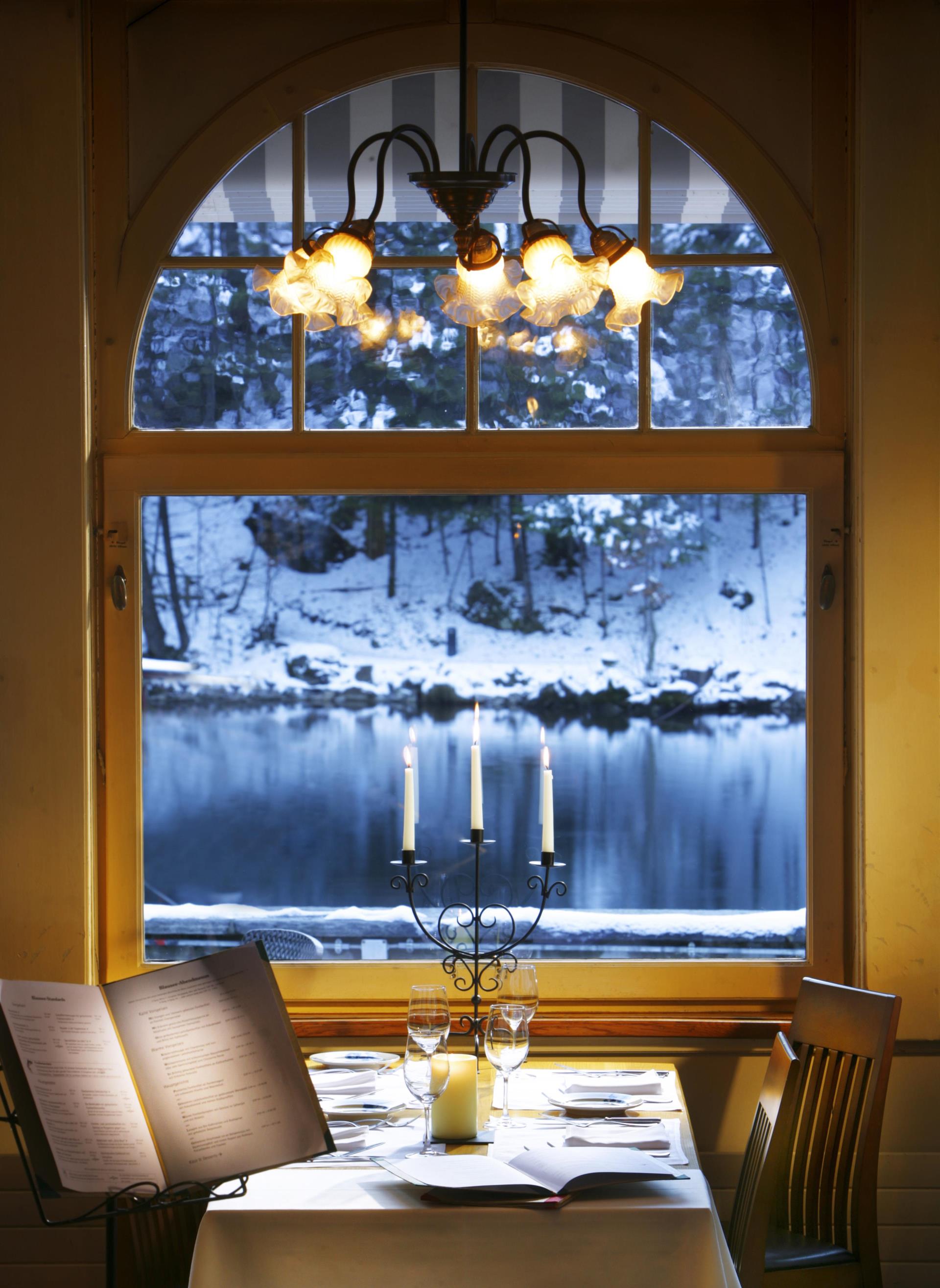 Blausee Spa & Dine - Switzerland - Trips by train