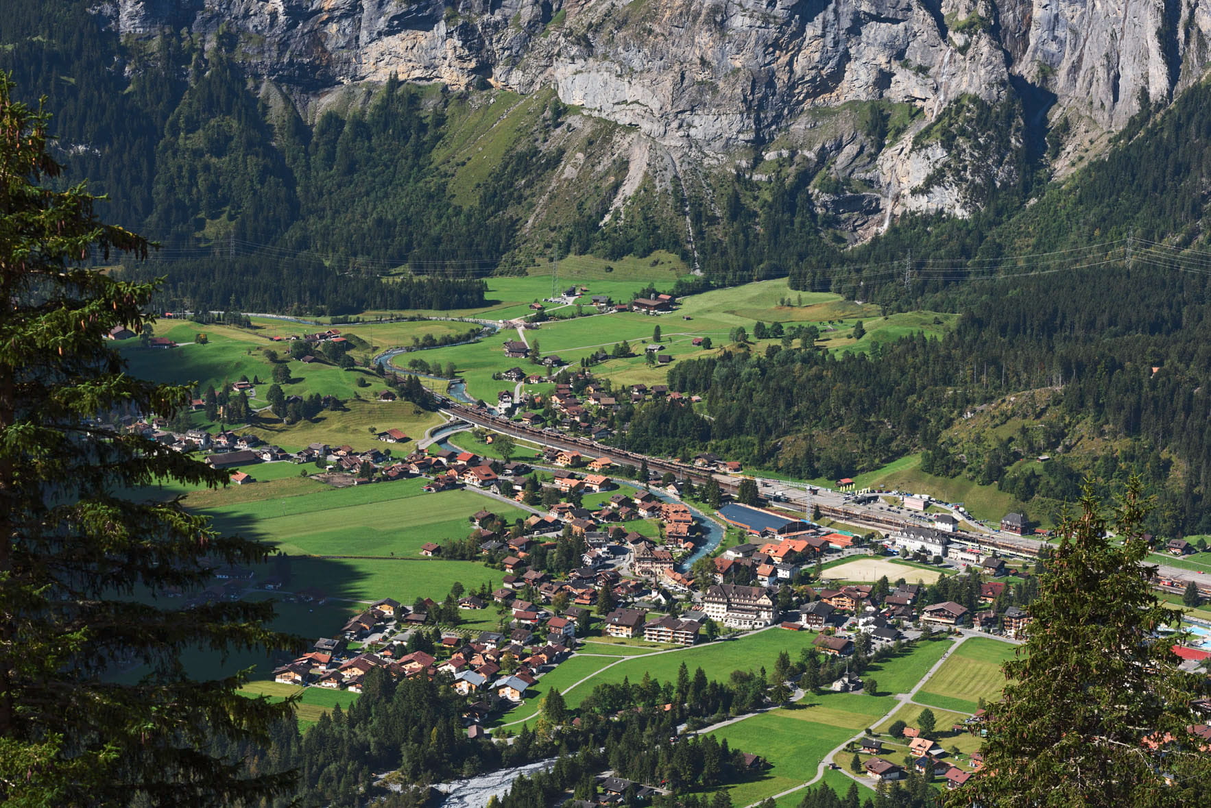 Circuits de randonnée de Kandersteg - Excursions en train
