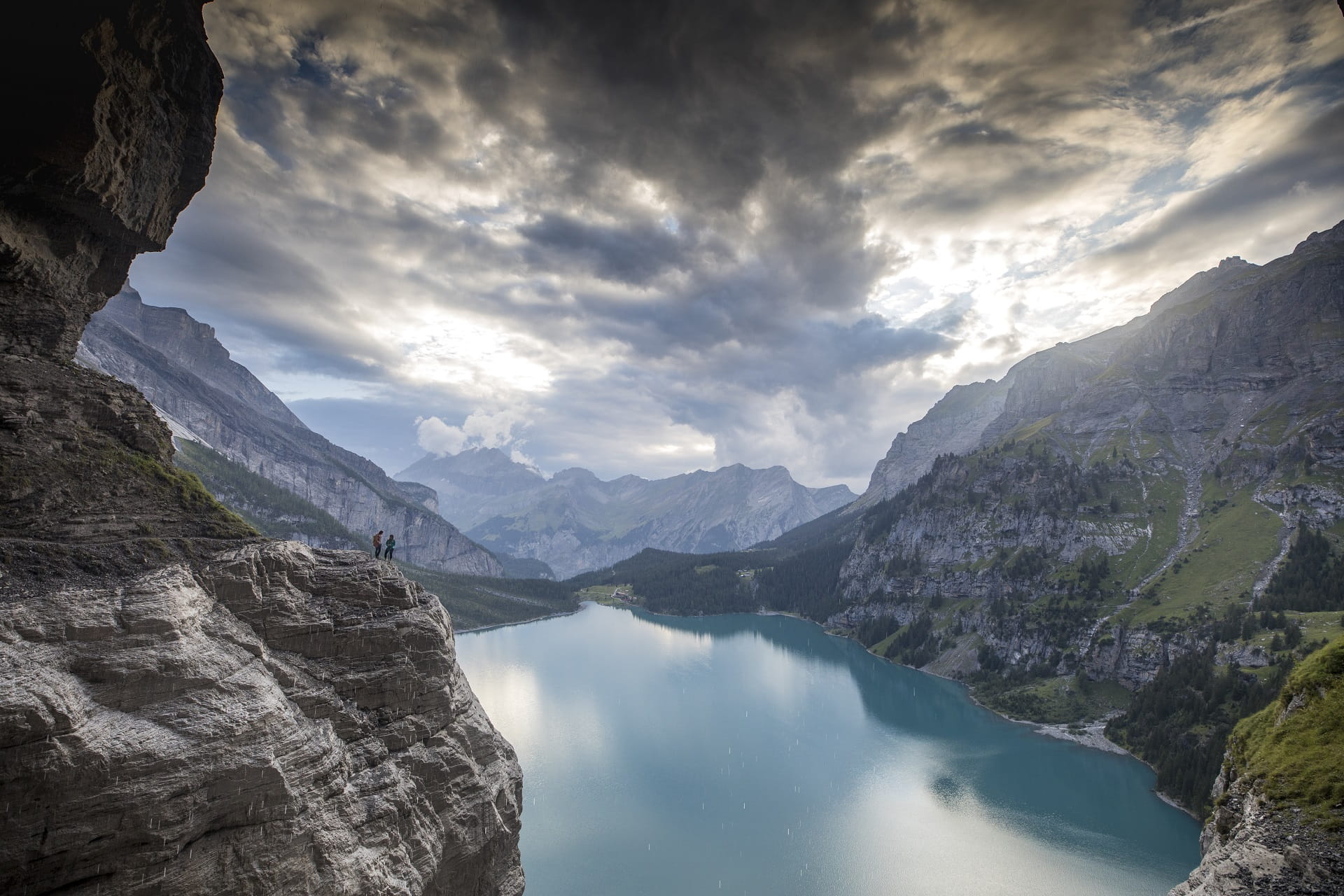 Oeschinen Lake boat rental – Excursions by train