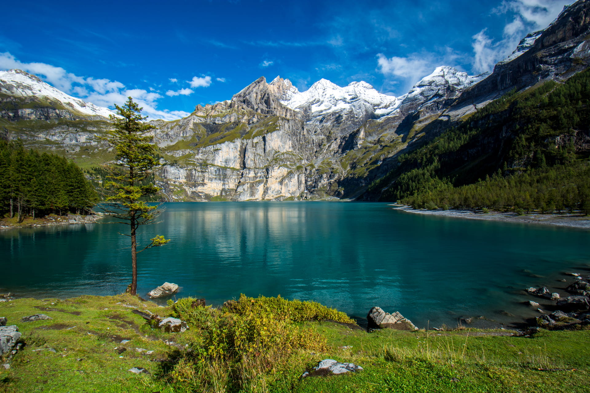 Hiking trail to Oeschinensee Lake - Excursions