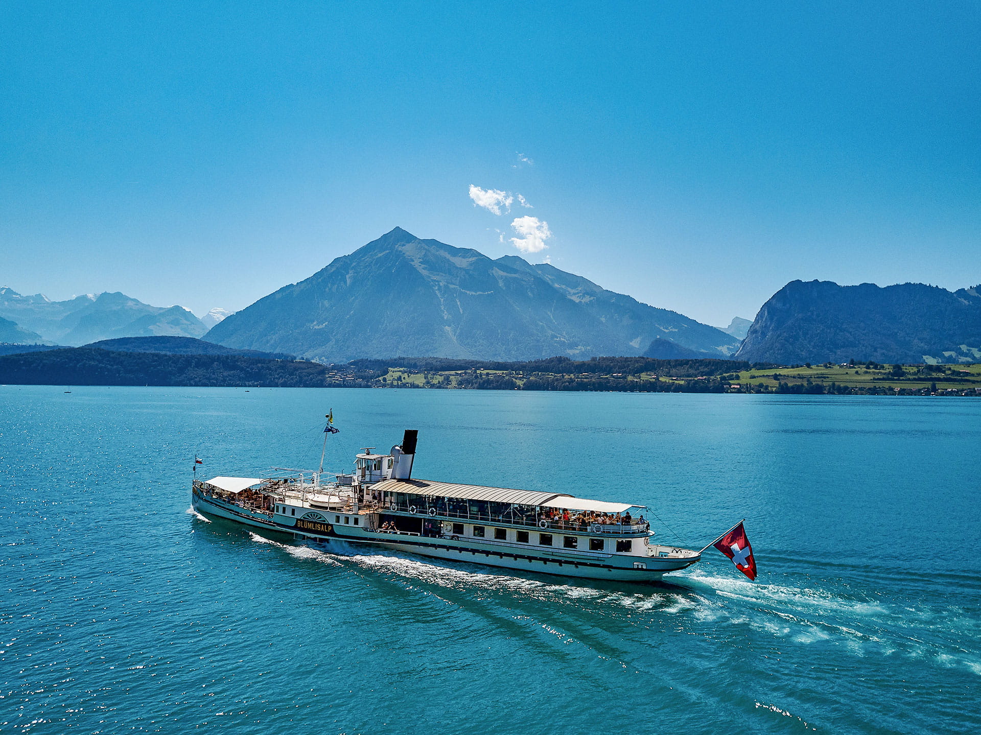 Dampfschiff - Schifffahrt Thuner- und Brienzersee - BLS AG