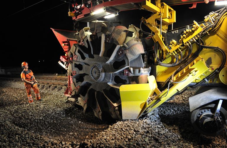 Night work on the BLS rail network