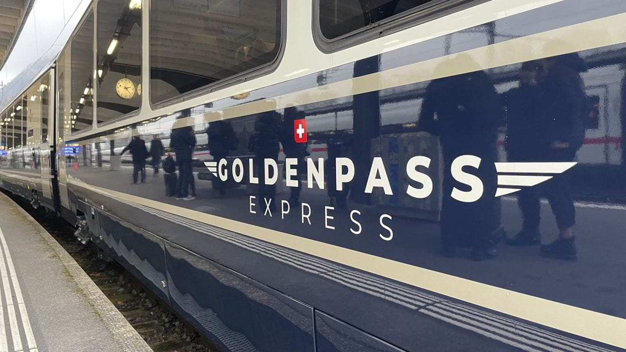 GoldenPass Express Interlaken–Montreux - Excursions by train