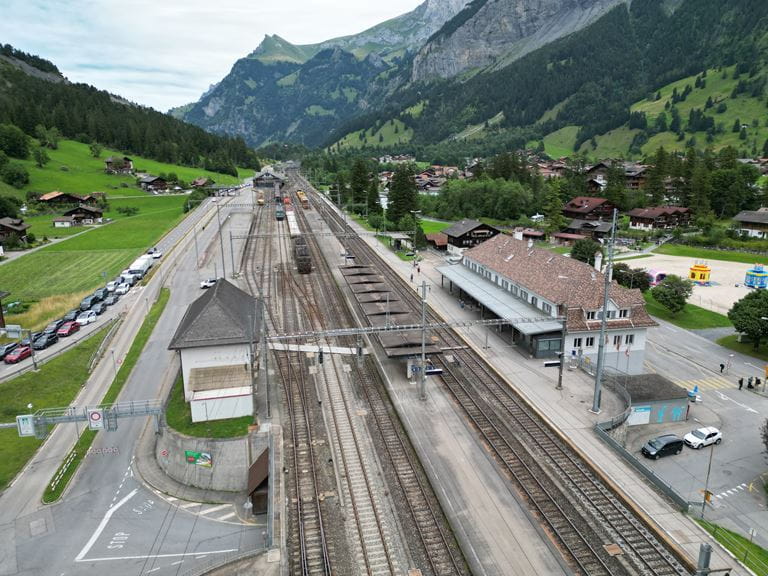 Moderner Bahnhof für Kandersteg